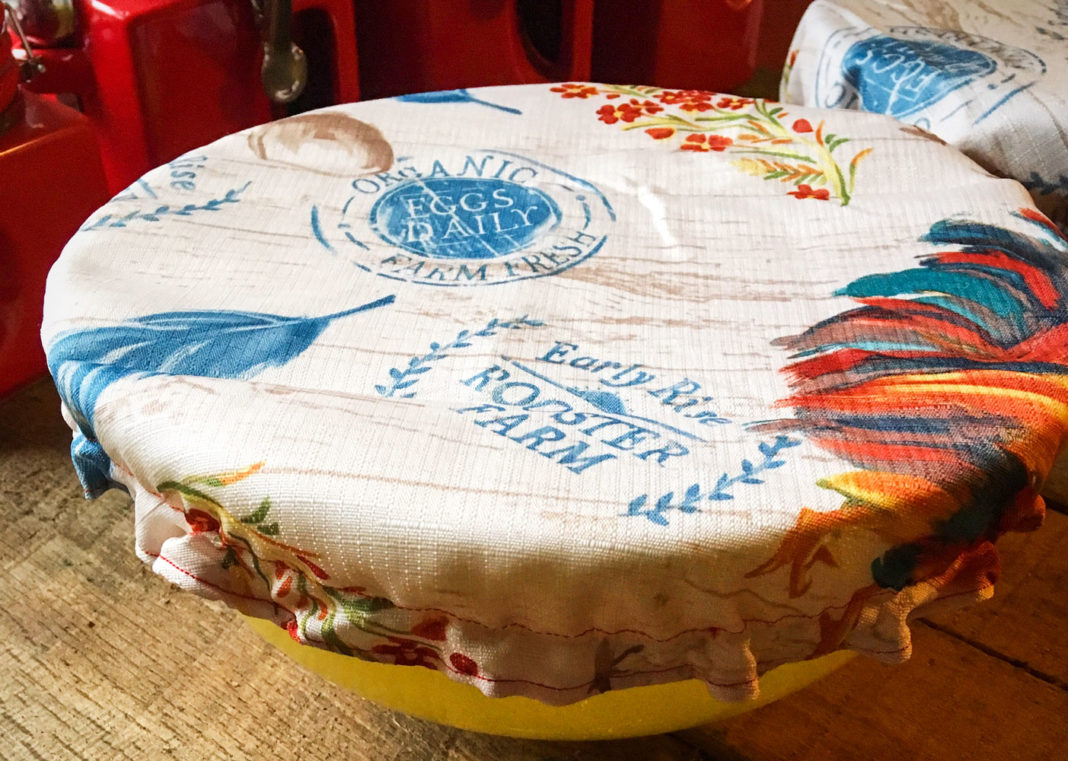 Festive Friday: Easy Kids' Apron and Reusable Dish Covers! - Mamma Can ...