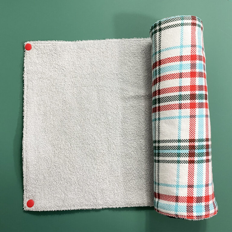 FREE Re-usable Towel Pattern & Tutorial - Mamma Can Do It Sewing Blog