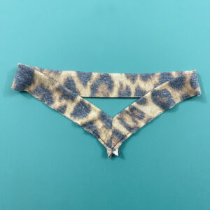 Sew the perfect v-neck every time with this easy sewing tutorial ...